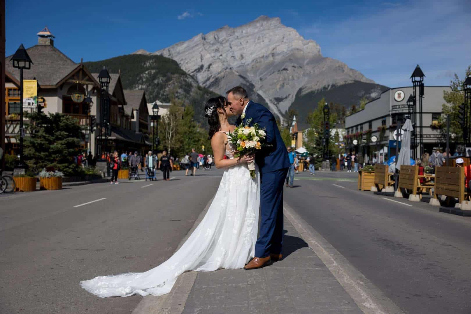 Tunnel Mountain Reservoir Weddings: A Dream Venue