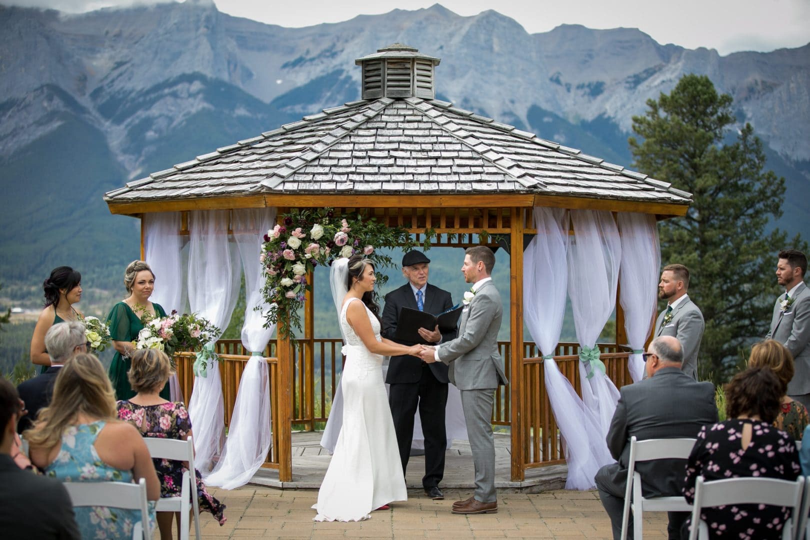 Silvertip Resort Weddings with Stunning Views